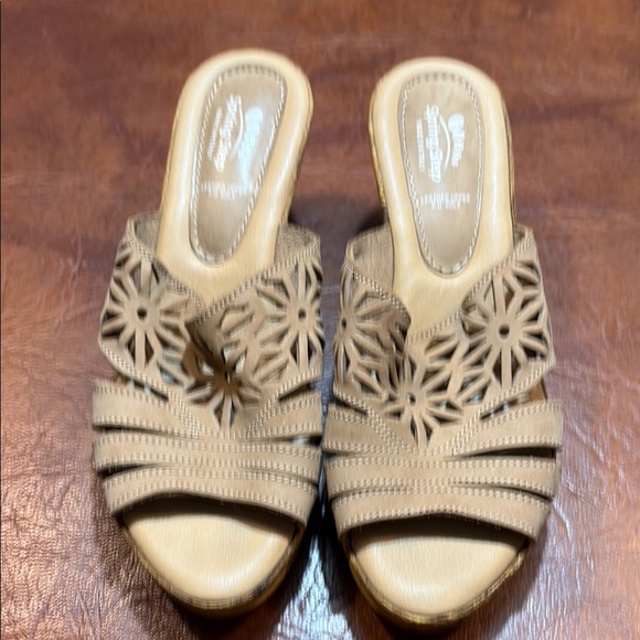 Spring Step | Shoes | Spring Step 39 Elegant Tan Womens Sandals ...